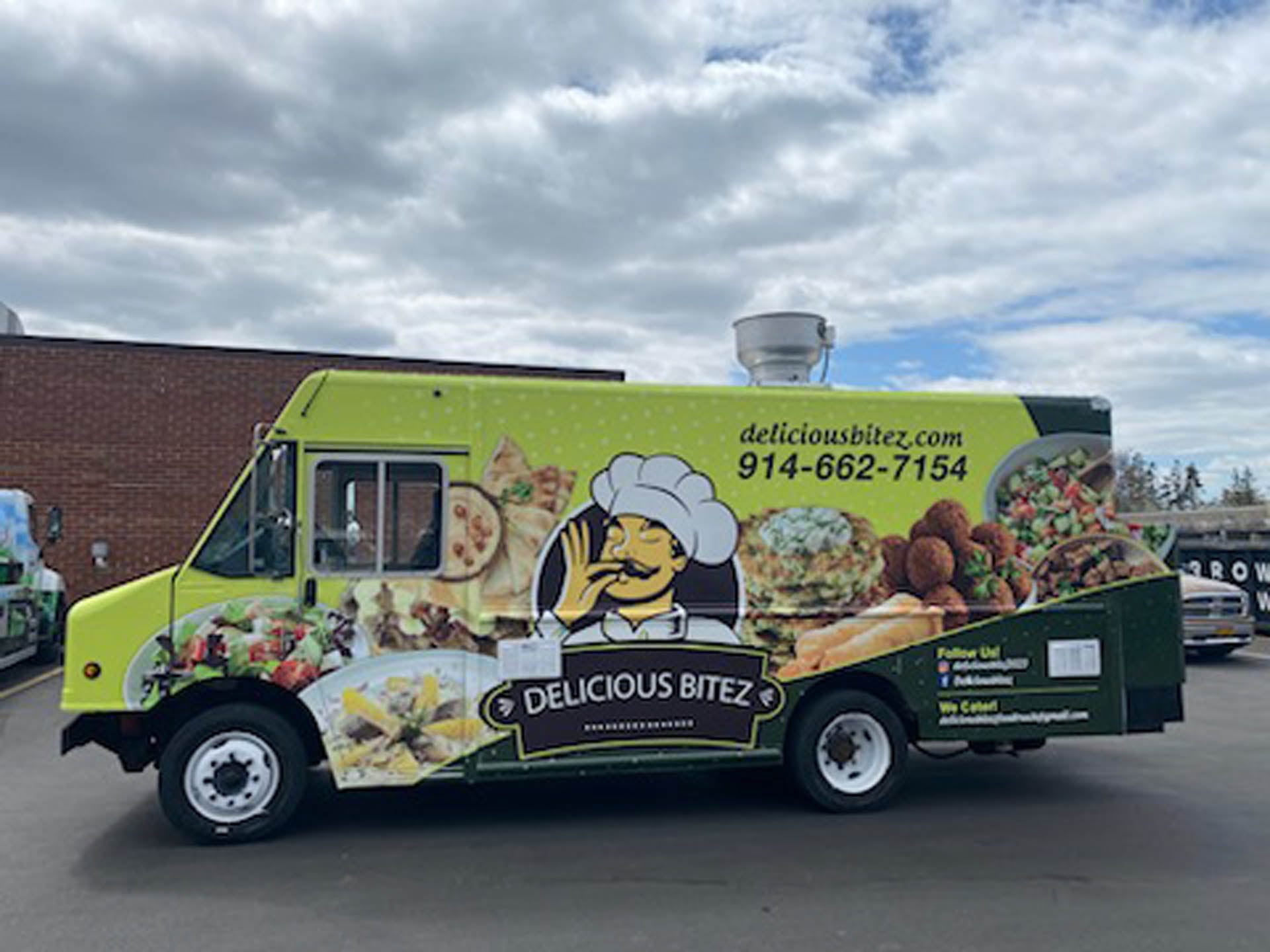 BOOK THE BEST NYC FOOD TRUCK CATERING